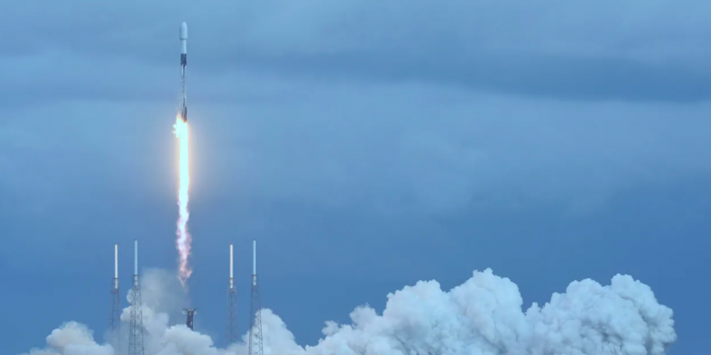 World's first singke-piece 3D printed rocket en | OMNESmedia.com